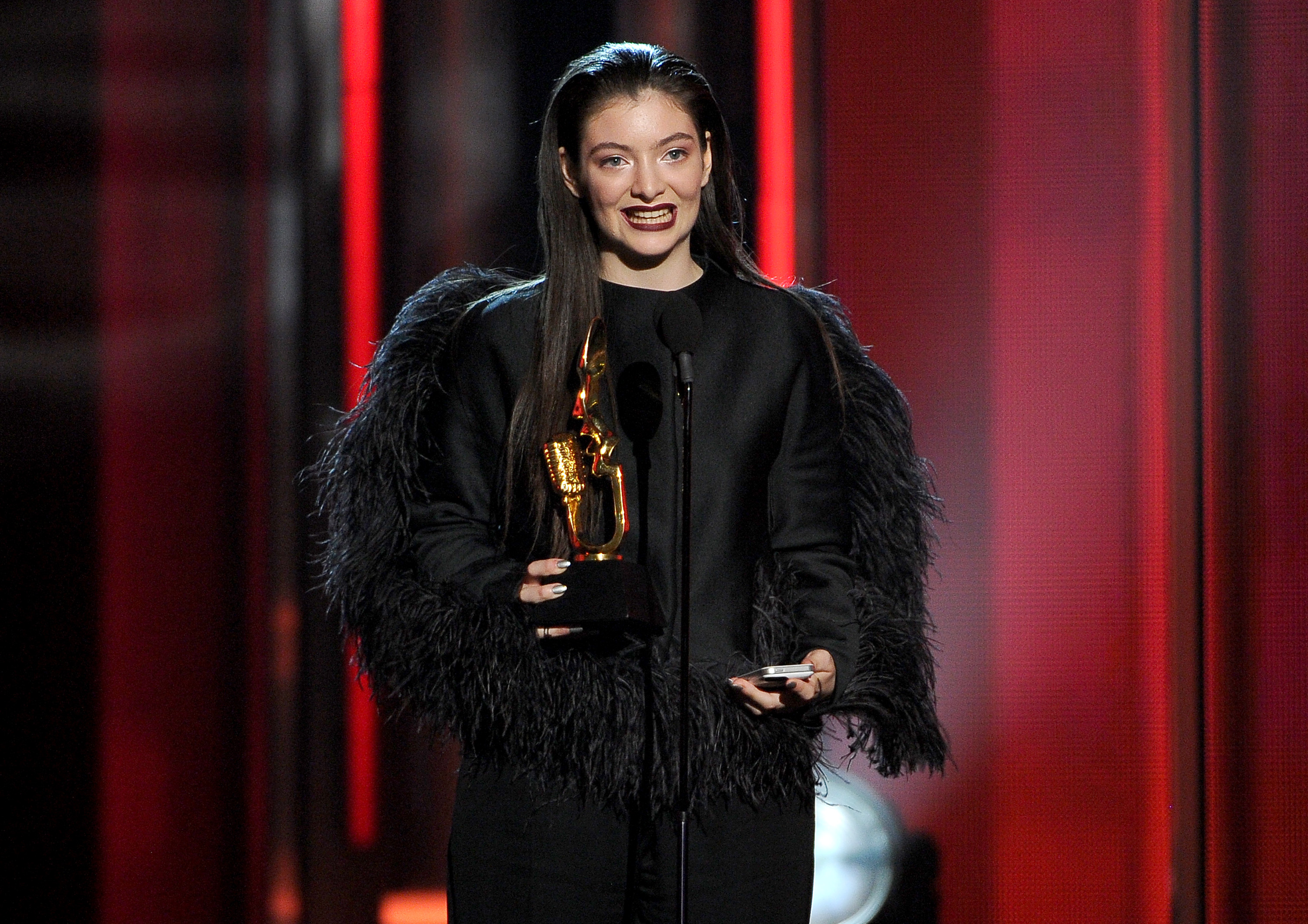 We need to talk about Lorde's incredible style revamp